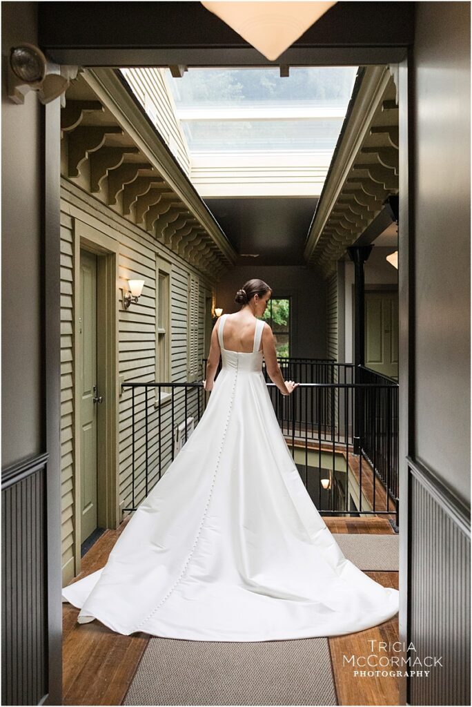 LUCY AND CONNOR'S MASS MoCA WEDDING - Tricia McCormack Photography